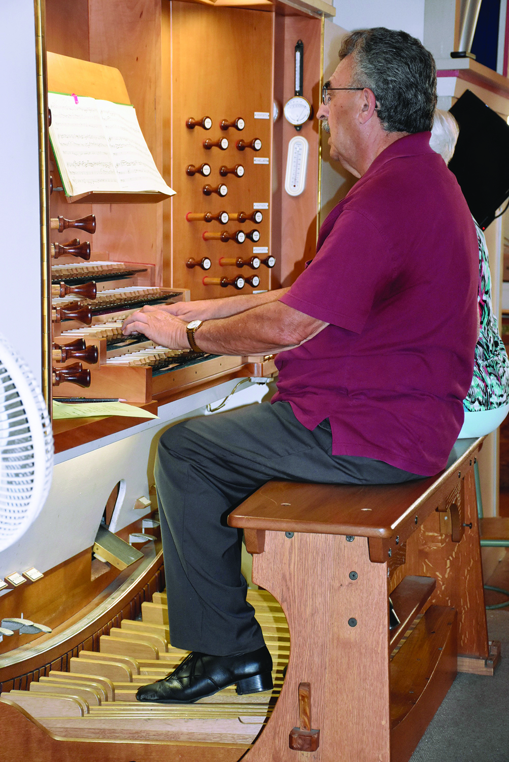 Organist Robert Myers delights Music at the Market fans – Plain Press