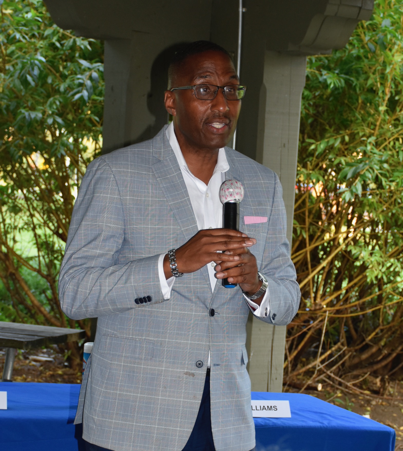 Council of Cleveland Neighborhoods hosts mayoral candidates’ forum at ...